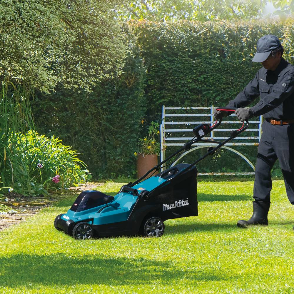 Tondeuse 38 cm 40V XGT ® - MAITA - sans batterie, ni chargeur - LM003GZ ...